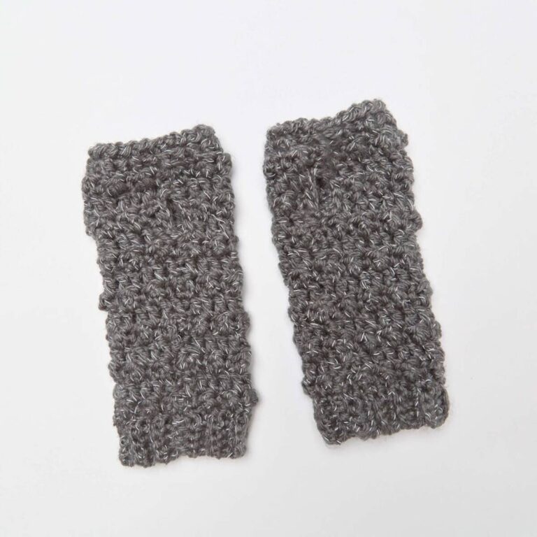 27 Free and Easy Crochet Mitten Patterns | Yarns and Crafts