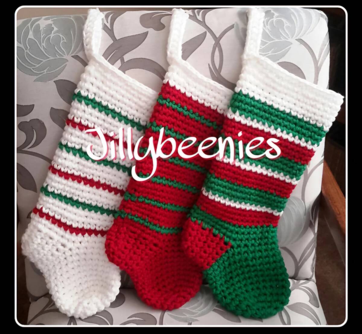 27 Free and Easy Crochet Christmas Stocking Patterns | Yarns and Crafts