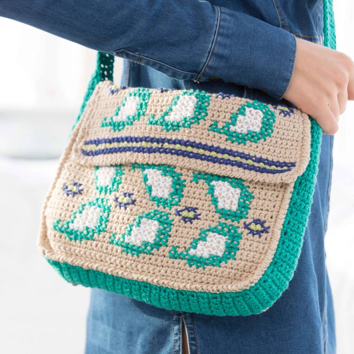 25 Free and Easy Crochet Purse Patterns | Yarns and Crafts