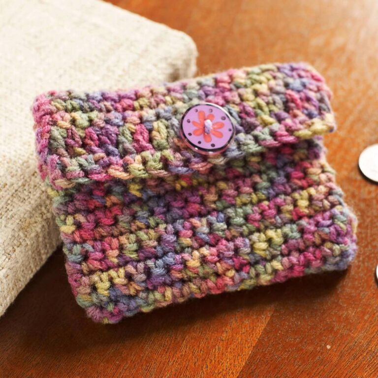 25 Free and Easy Crochet Purse Patterns | Yarns and Crafts