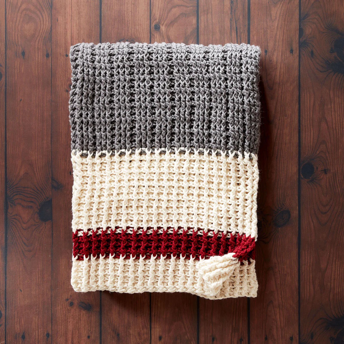 27 Free and Easy Crochet Chunky Blanket Patterns | Yarns and Crafts