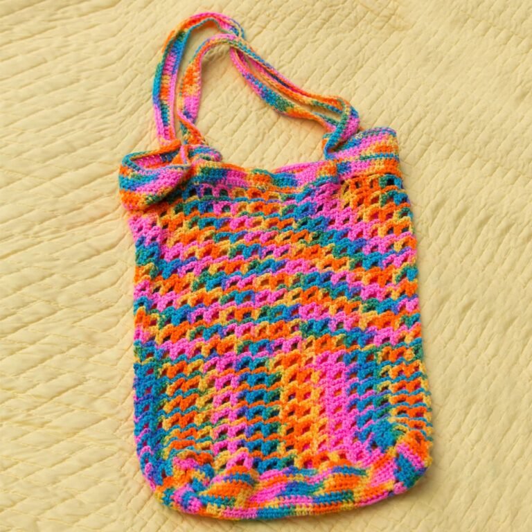 25 Free and Easy Crochet Beach Tote Bag Patterns | Yarns and Crafts