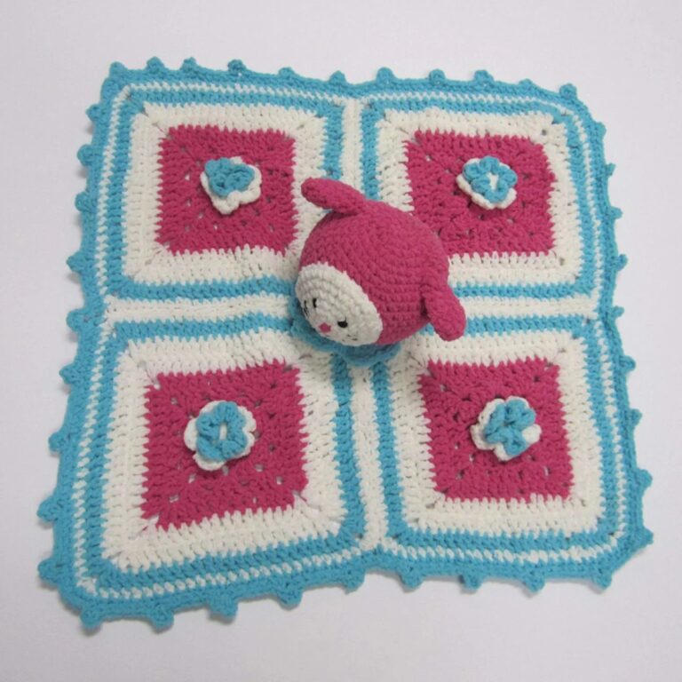 25 Free and Easy Crochet Lovey Patterns | Yarns and Crafts