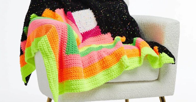 25 Free and Easy Crochet Throw Blanket Patterns | Yarns and Crafts
