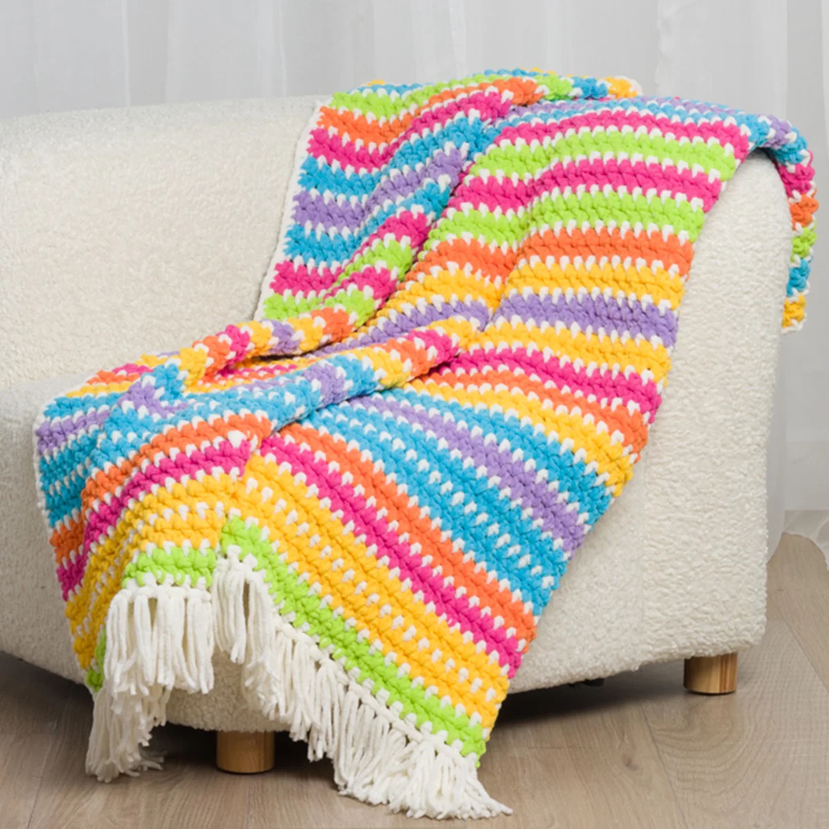 25 Free and Easy Crochet Throw Blanket Patterns | Yarns and Crafts