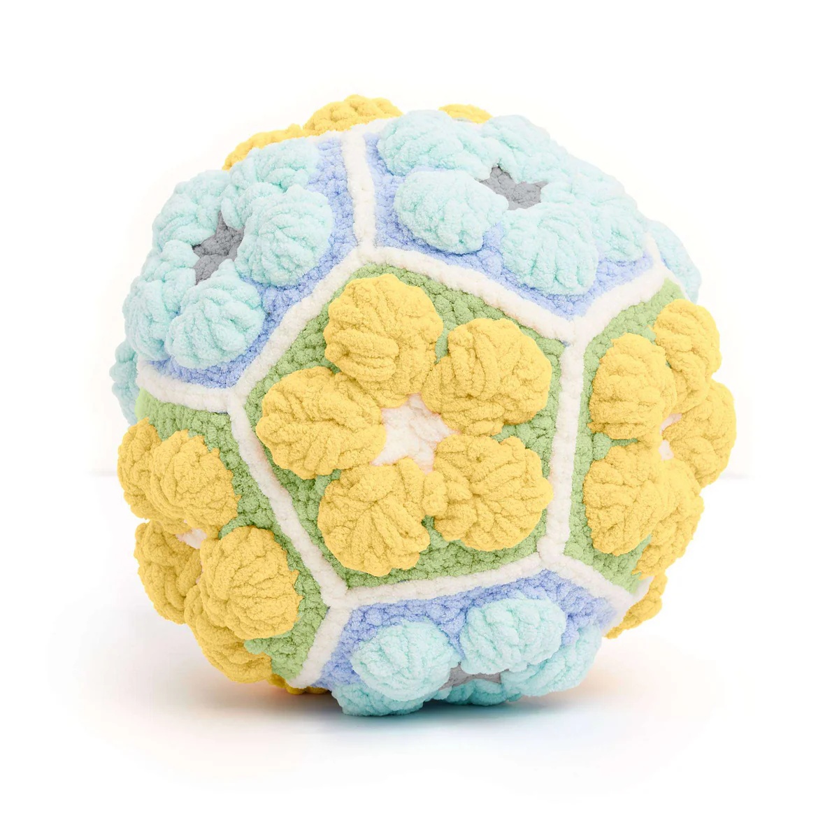 27 Free and Easy Crochet Ball Patterns | Yarns and Crafts