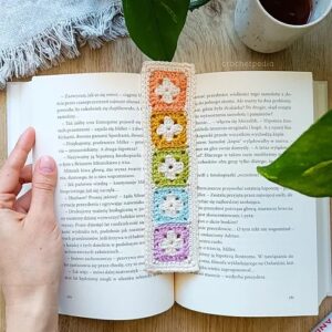 35 Free and Easy Crochet Bookmark Patterns | Yarns and Crafts