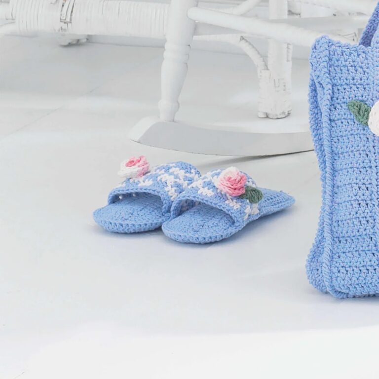 27 Free and Easy Crochet Slipper Patterns for Cozy Feet | Yarns and Crafts