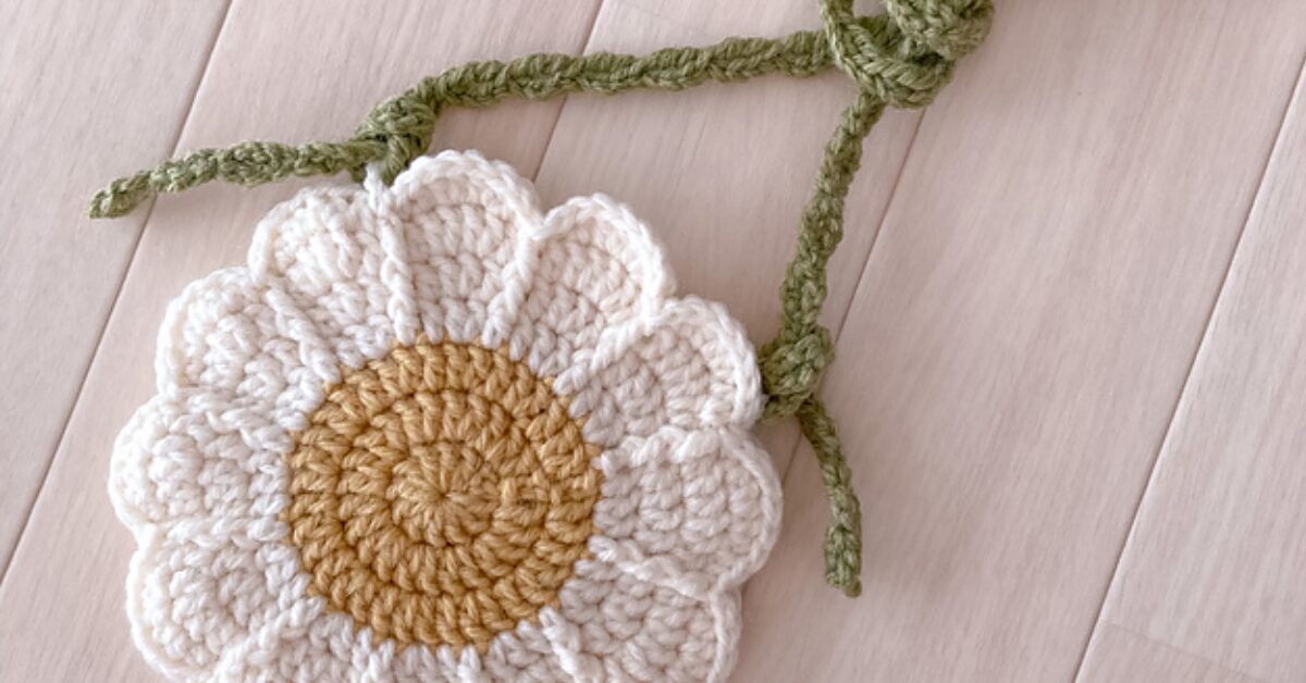 25 Free and Easy Crochet Mini Bag Patterns | Yarns and Crafts