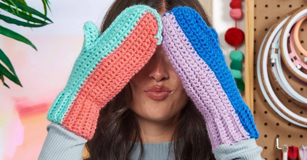 27 Free and Easy Crochet Mitten Patterns | Yarns and Crafts