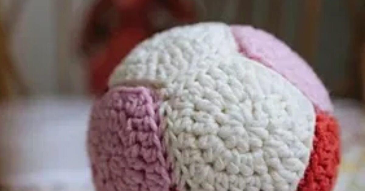 27 Free and Easy Crochet Ball Patterns | Yarns and Crafts